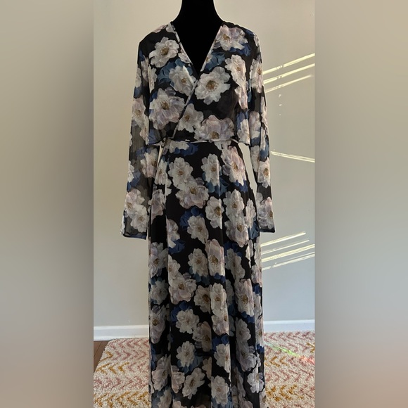 Lost Ink | Dresses | Lost Ink Floral Maxi Dress | Poshmark